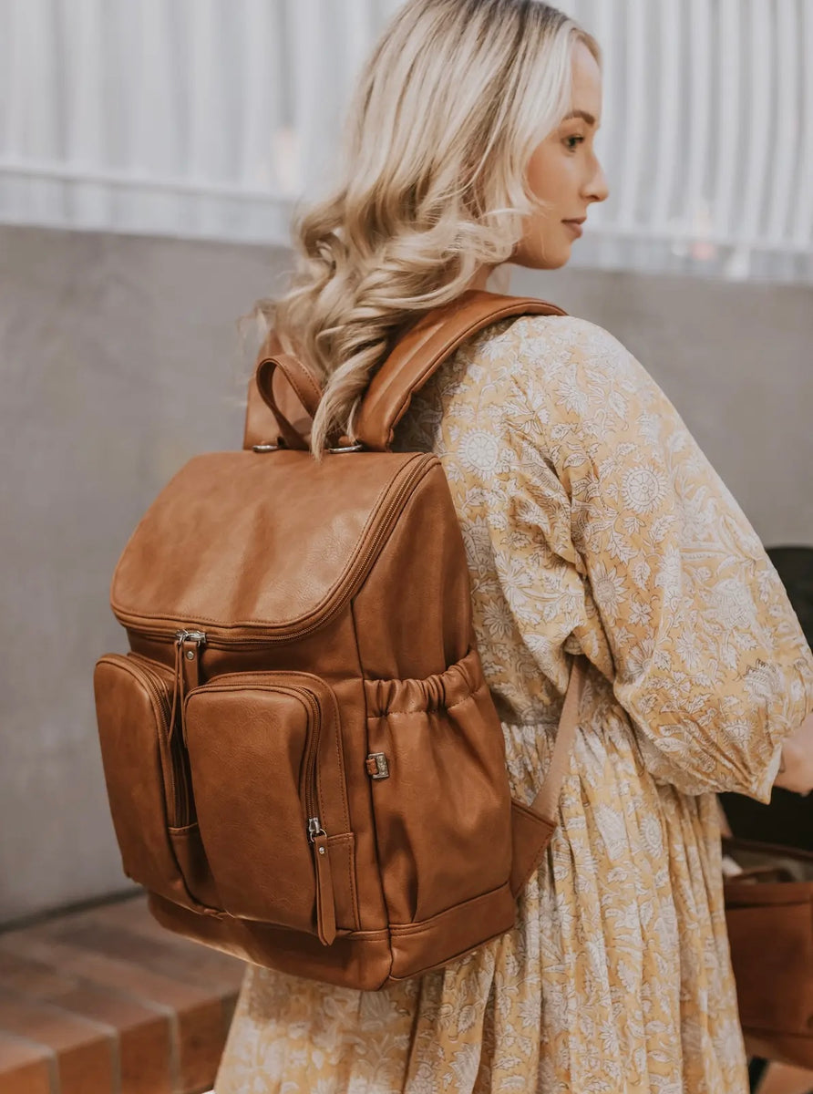 OiOi - Signature nappy backpack - Tan – Little Blooms Arrangements